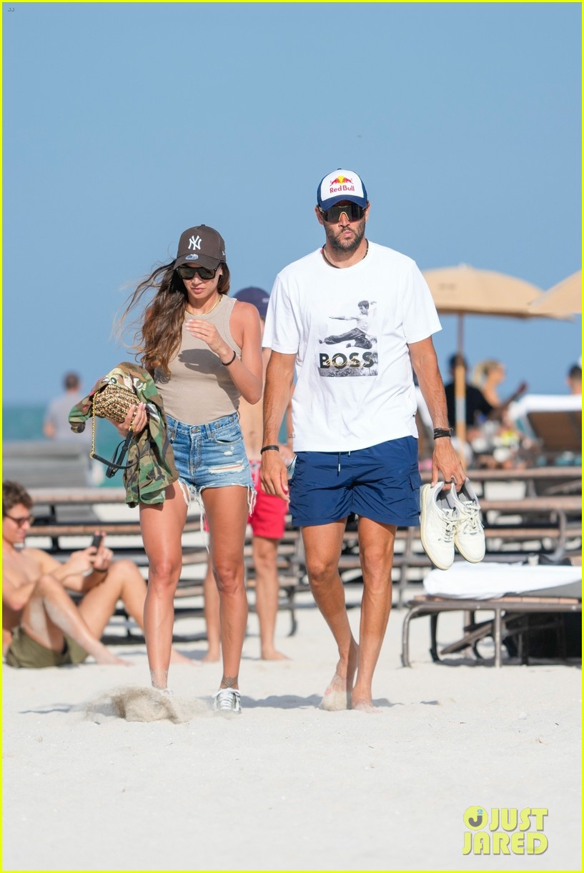 Tennis Star Matteo Berrettini & Girlfriend Melissa Satta Wrapped Up ...