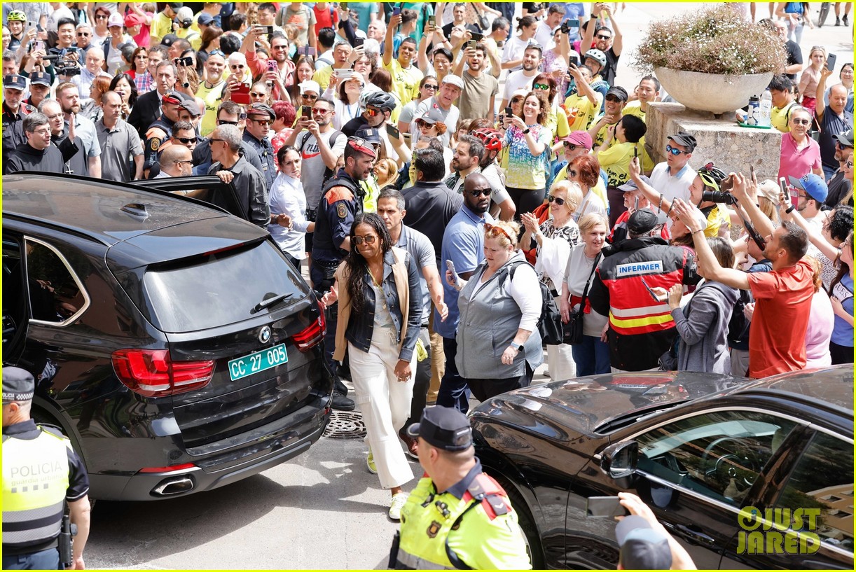 Barack & Michelle Obama Visit Montserrat Monastery in Spain While on ...