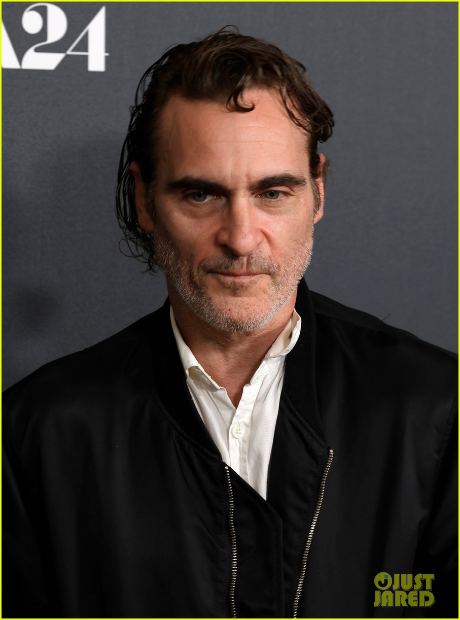 Joaquin Phoenix Is All Smiles for L.A. Premiere of His New Movie 'Beau ...