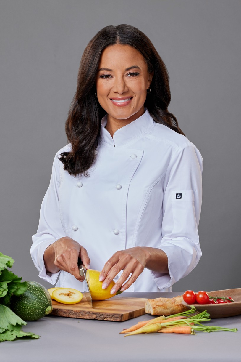 Heather Hemmens Talks Luke Mitchell & Portuguese Food Ahead of 'Pinch ...