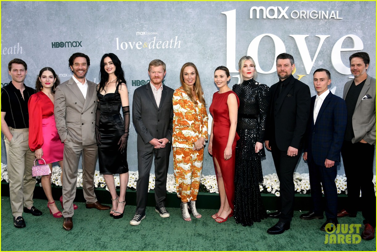 Elizabeth Olsen Goes Ravishing in Red for 'Love & Death' Premiere with ...