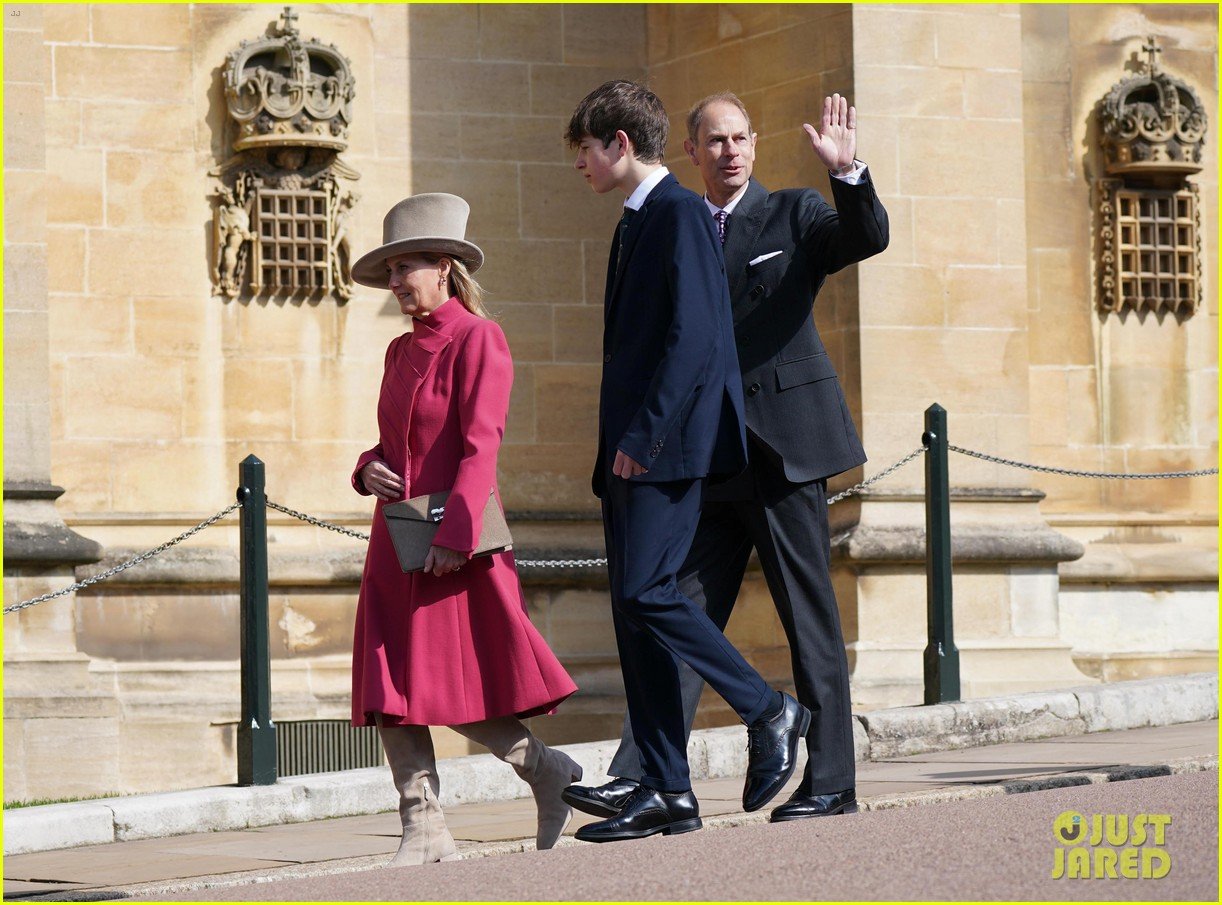 British Royal Family Attends Easter Service at Windsor Castle - Guest ...