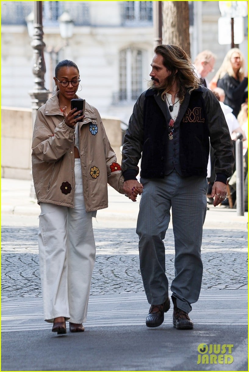 New Photos Show Zoe Saldana & Husband Marco Perego Flaunting Cute PDA ...