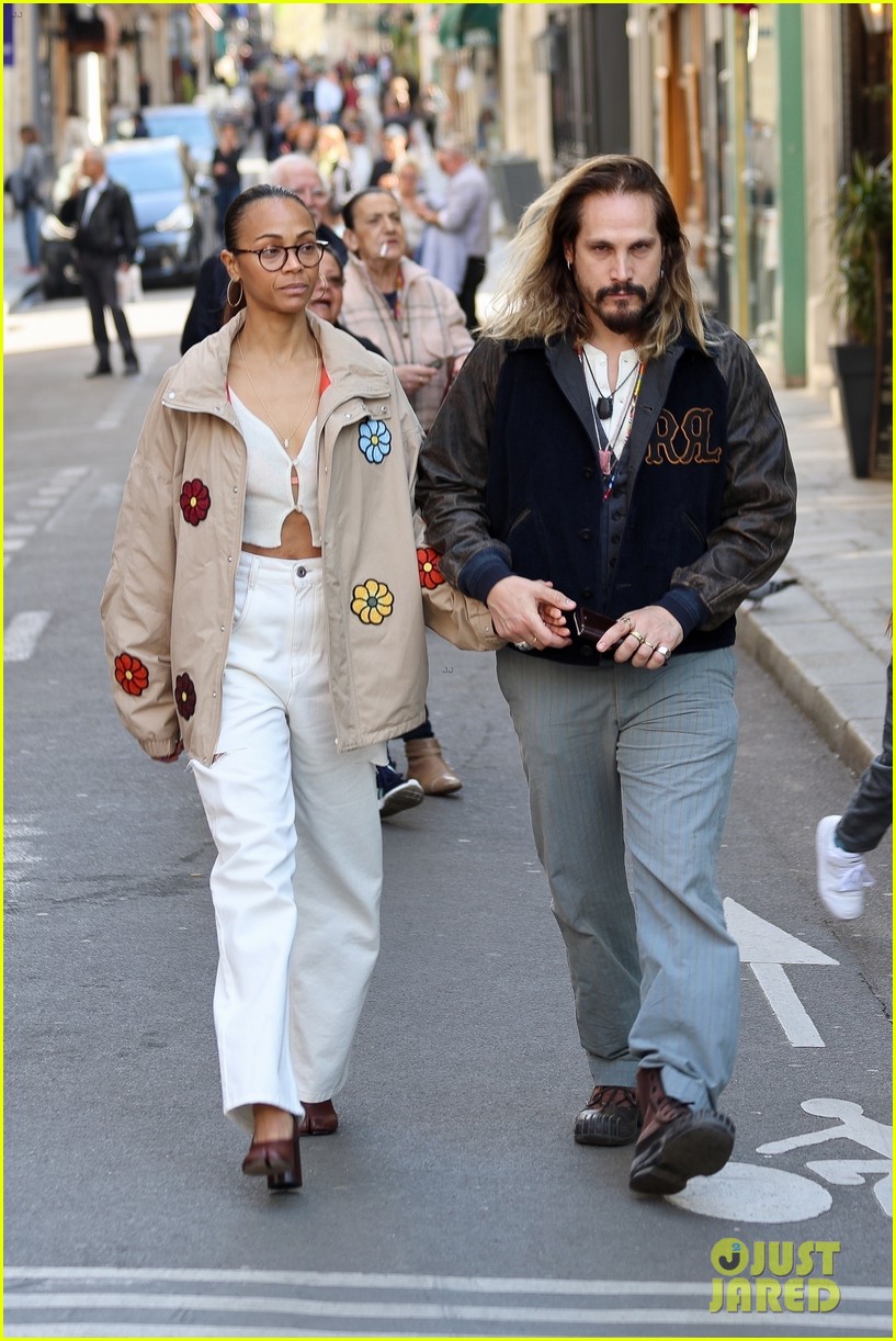 New Photos Show Zoe Saldana & Husband Marco Perego Flaunting Cute PDA ...
