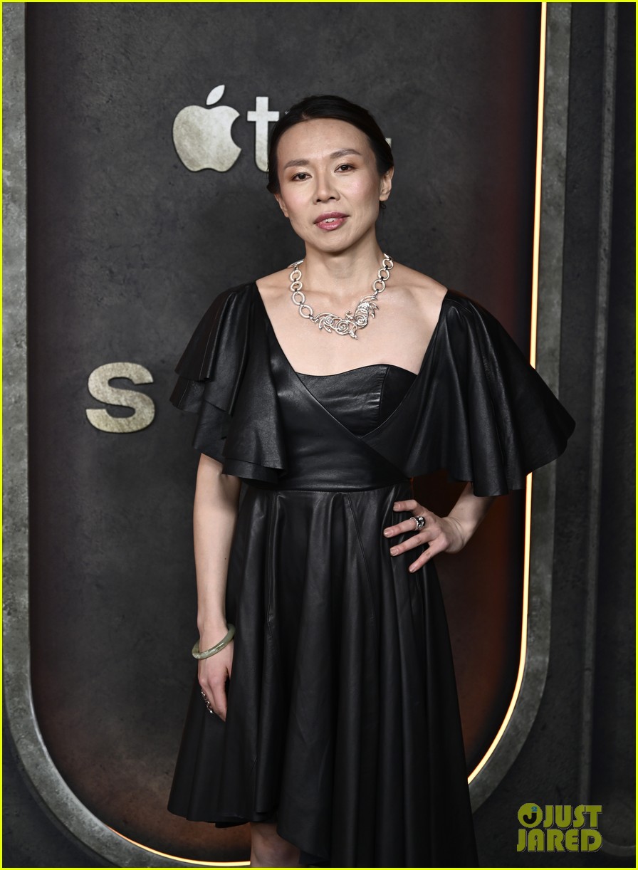 Rebecca Ferguson Steps Out In A Suit For the 'Silo' Premiere in London ...