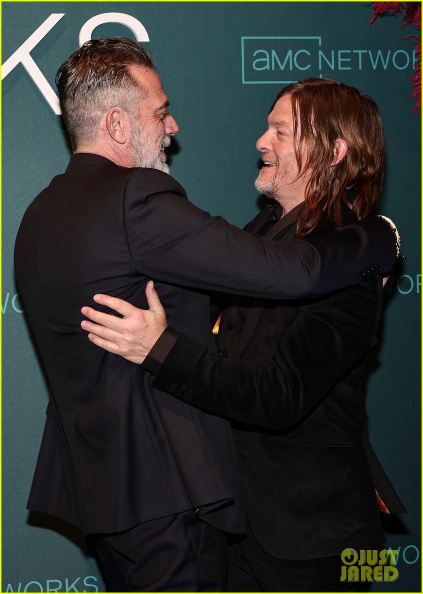 'The Walking Dead' Cast Reunites at AMC Upfronts To Promote New Spinoff ...