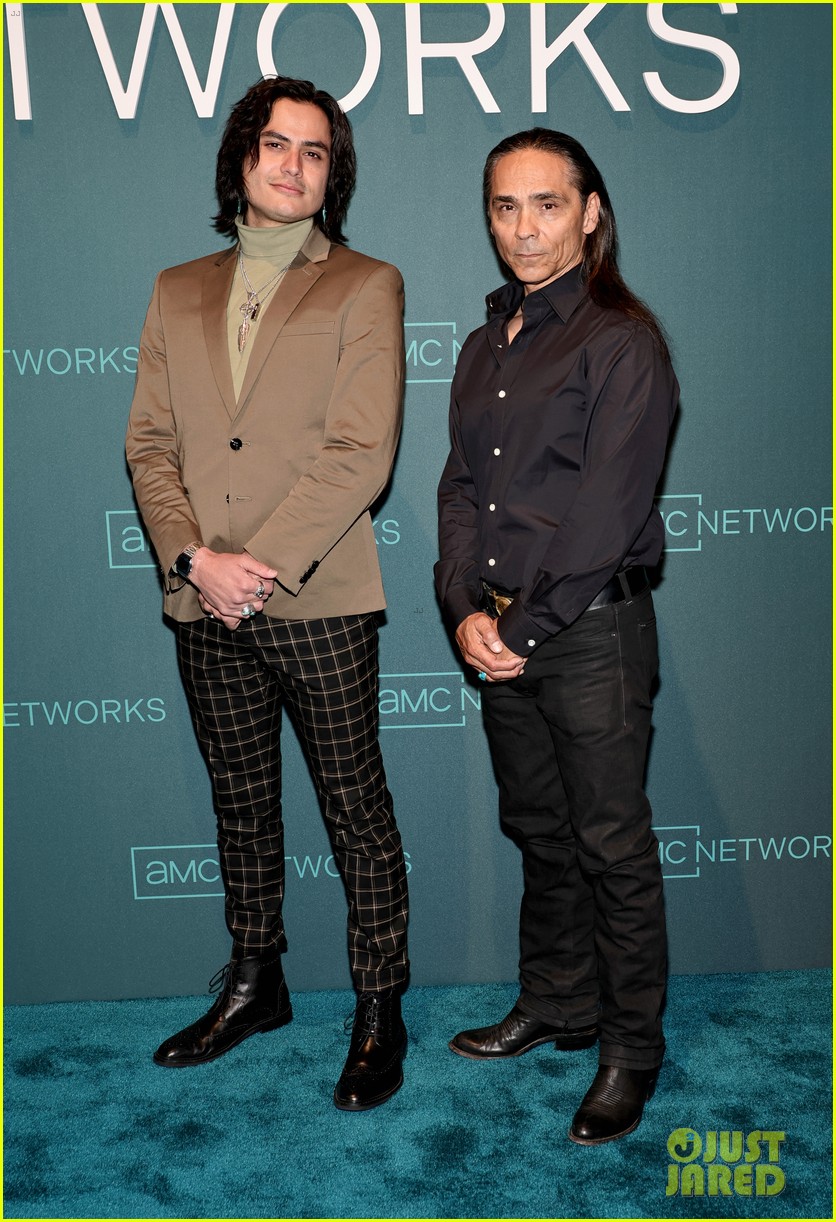 'The Walking Dead' Cast Reunites at AMC Upfronts To Promote New Spinoff ...