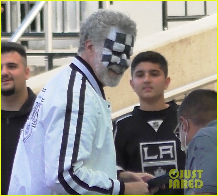 Will Ferrell Paints Black & White Checkerboard On His Face To Support ...