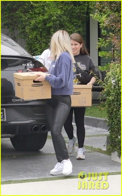 Ariana Madix Admits She Staged Photos of Her Moving Out of Shared Home with Tom Sandoval: Photo ...