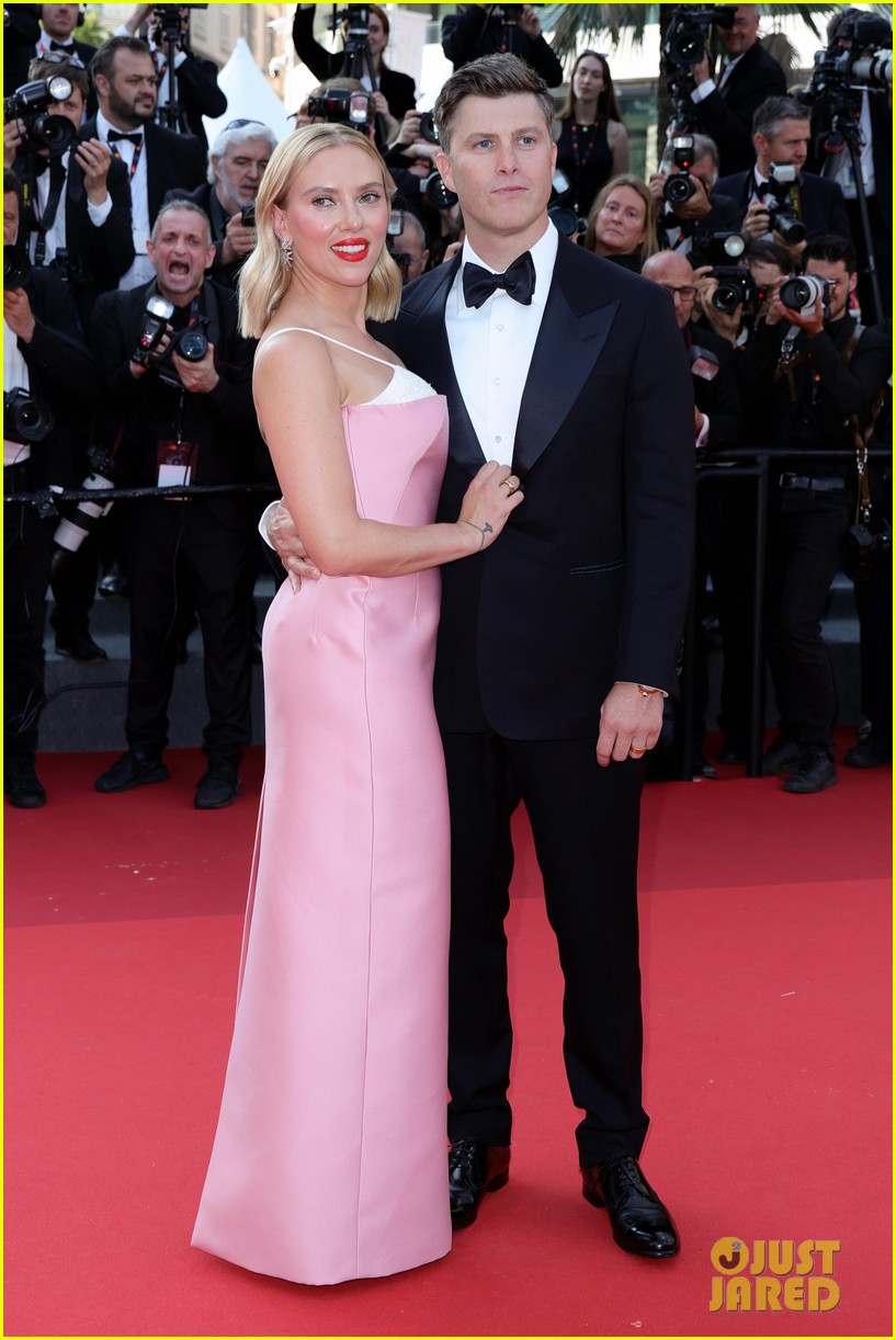 Scarlett Johansson & Colin Jost Join Tom Hanks & Rita Wilson at ...