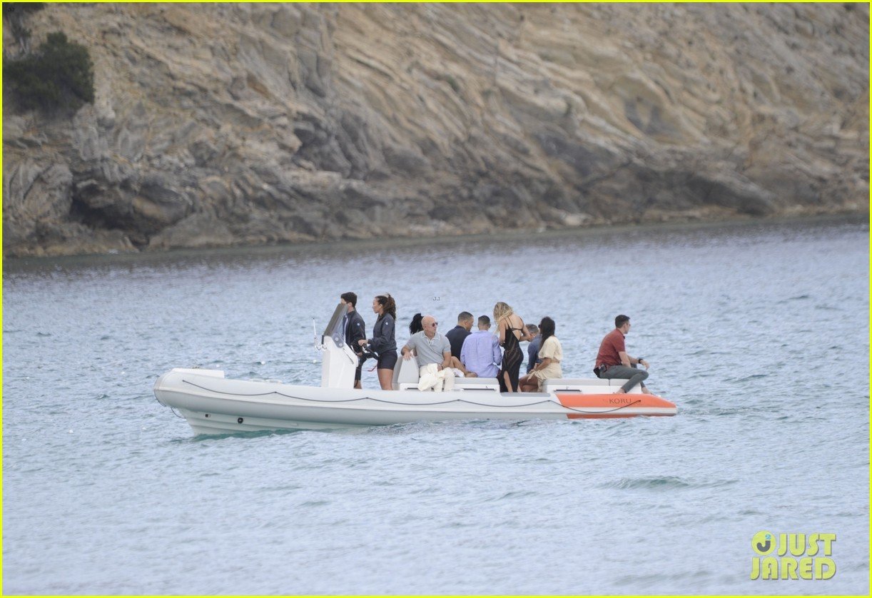 Amazon Founder Jeff Bezos Spotted On Vacation in Ibiza with Girlfriend ...