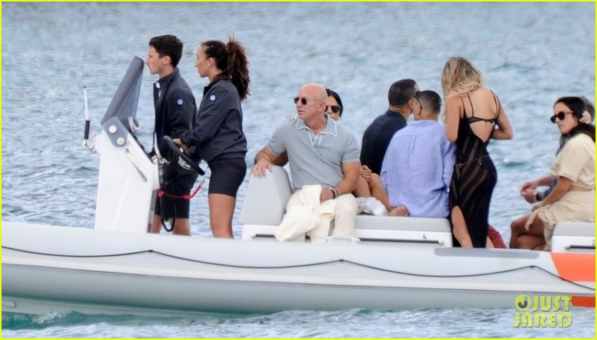 Amazon Founder Jeff Bezos Spotted On Vacation in Ibiza with Girlfriend ...