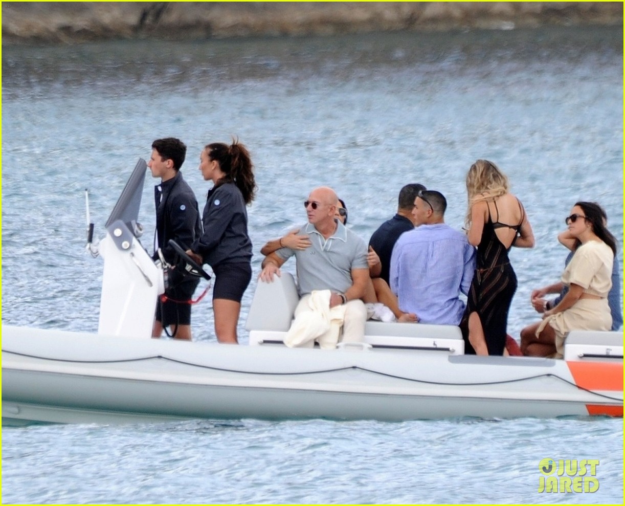Amazon Founder Jeff Bezos Spotted On Vacation in Ibiza with Girlfriend ...