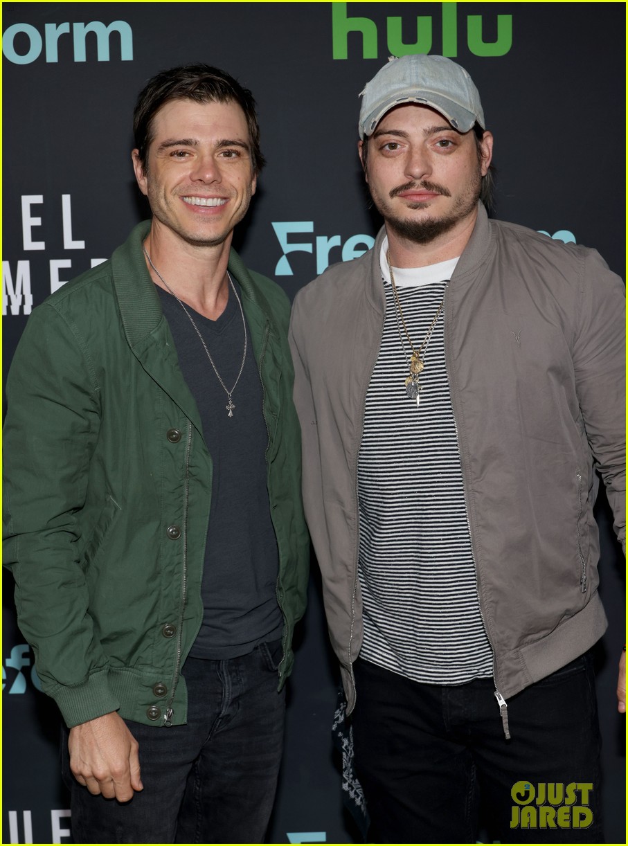 Jessica Biel Reunites With Beverley Mitchell & More 90s Stars at 'Cruel ...