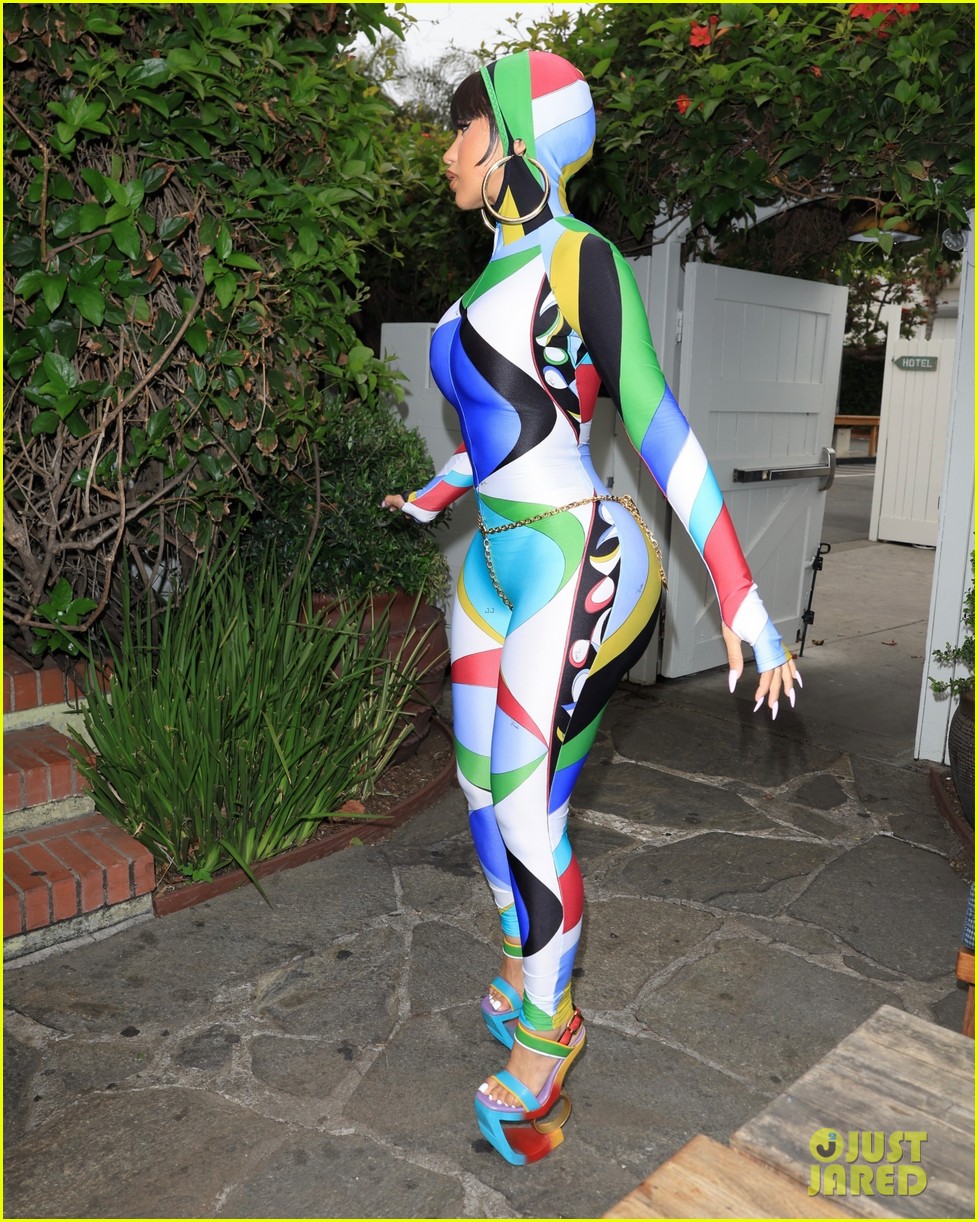 Cardi B Shows Off Her Curves In Vibrant, Figure-Hugging Bodysuit at ...