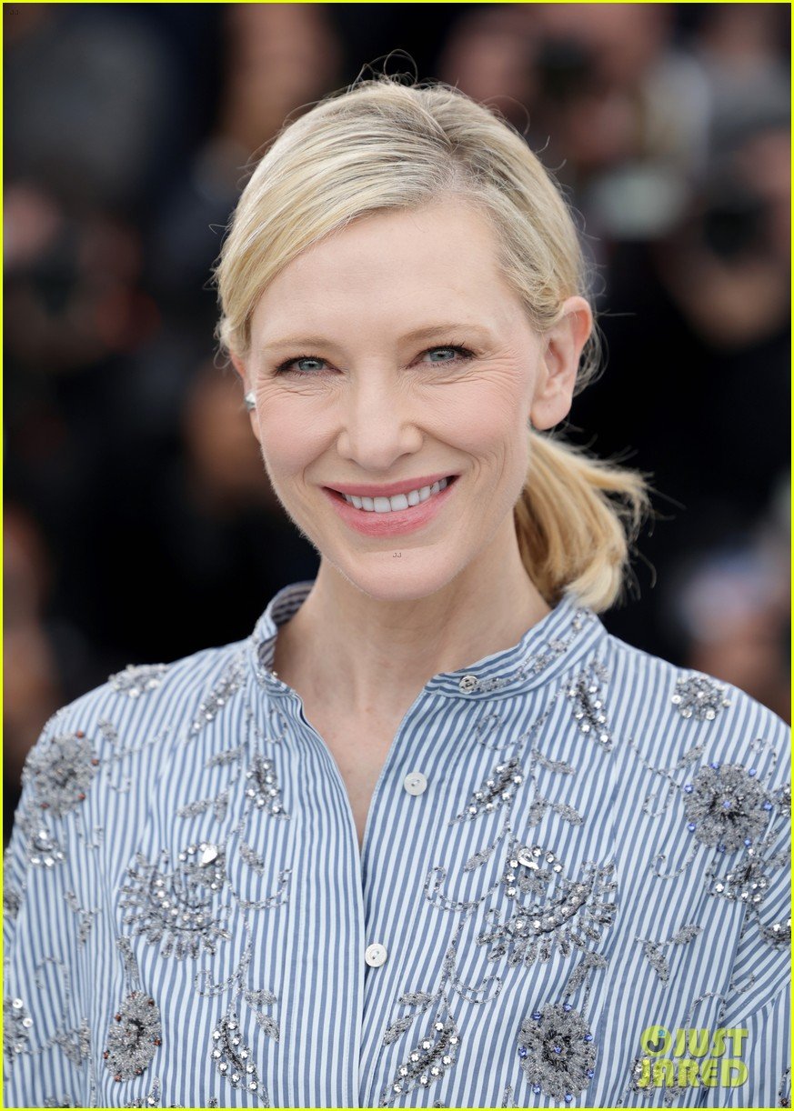 Cate Blanchett Runs From 'New Boy' Photocall to a Red Carpet Premiere ...