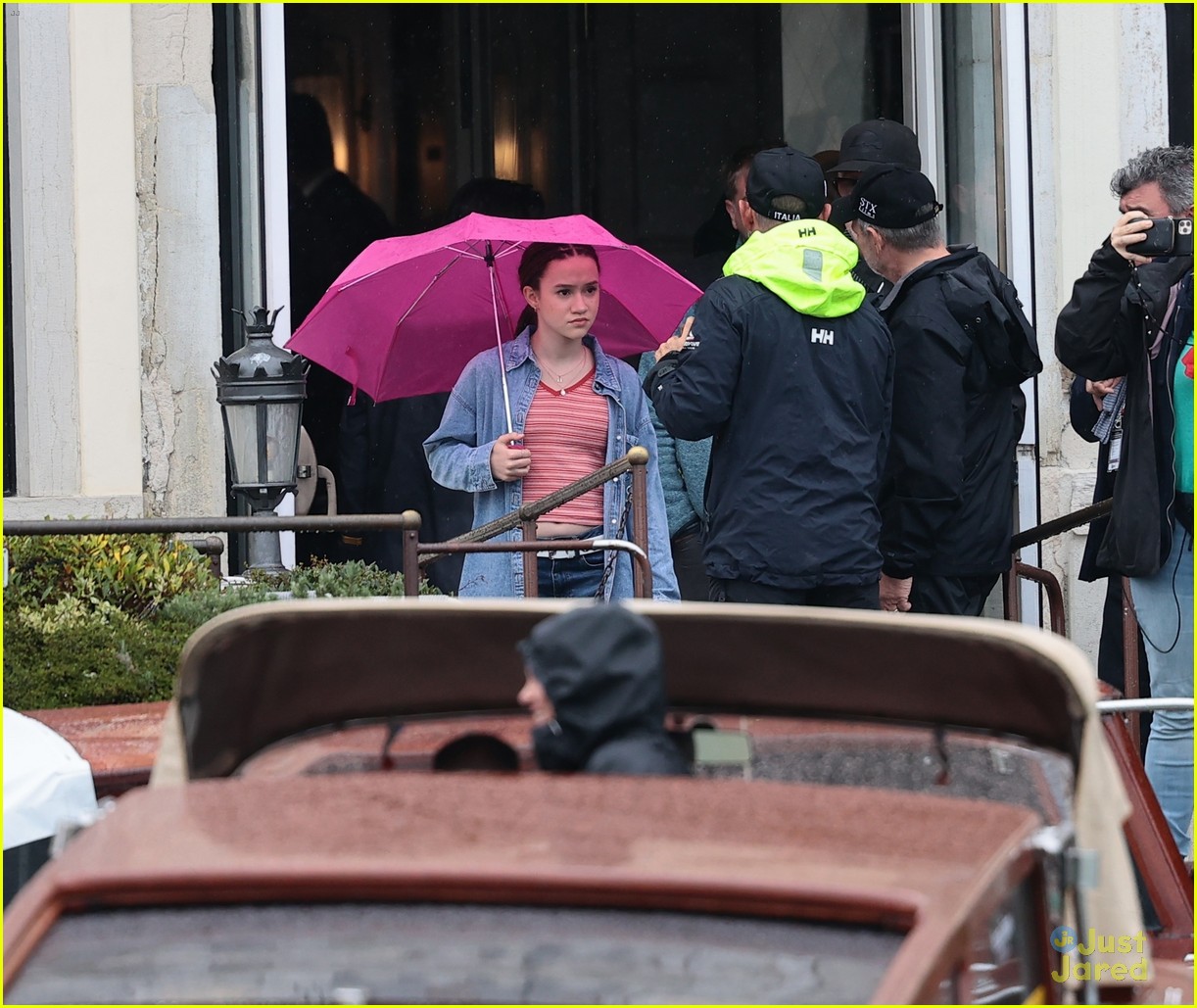 Anna Faris, Dave Bautista & Chloe Coleman Wrap Filming on 'My Spy ...