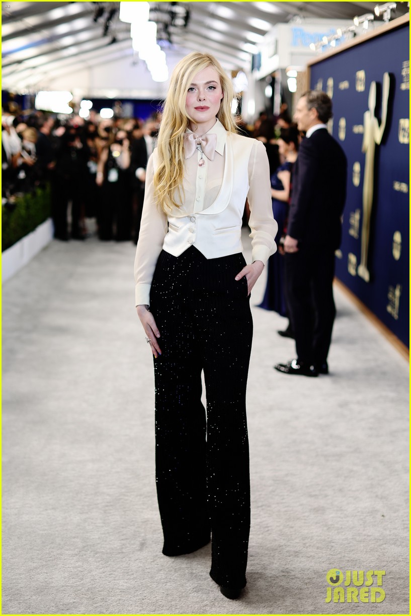 Elle Fanning Says Her Instagram Follower Count Cost Her Major Film Franchise Role: Photo 4932280 ...