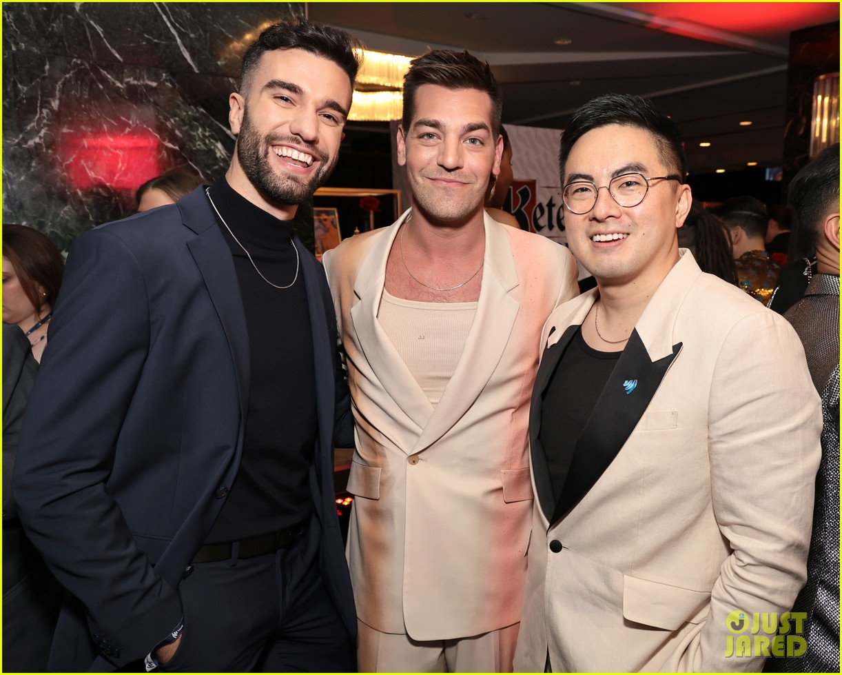 Maren Morris, Idina Menzel, Joel Kim Booster & More Shine at GLAAD ...