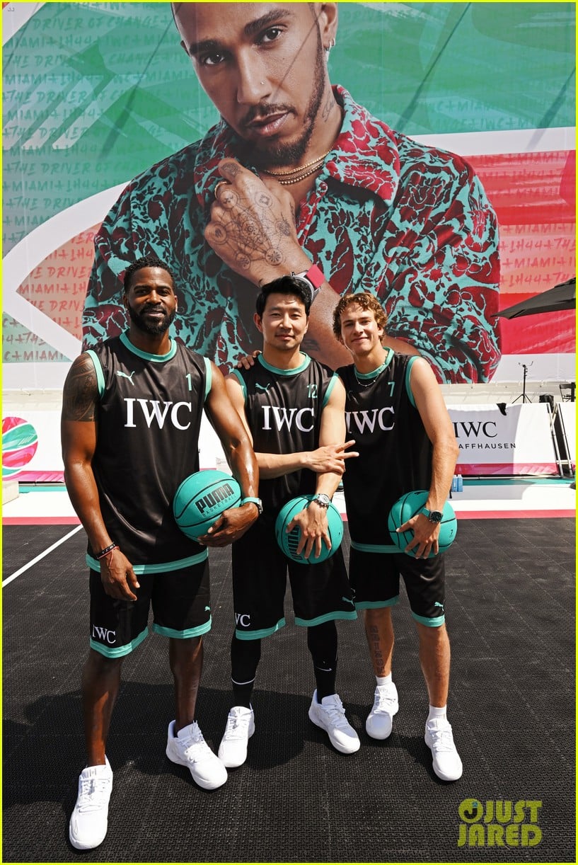 F1 Driver Lewis Hamilton Takes Part in Free Throw Basketball Challenge ...