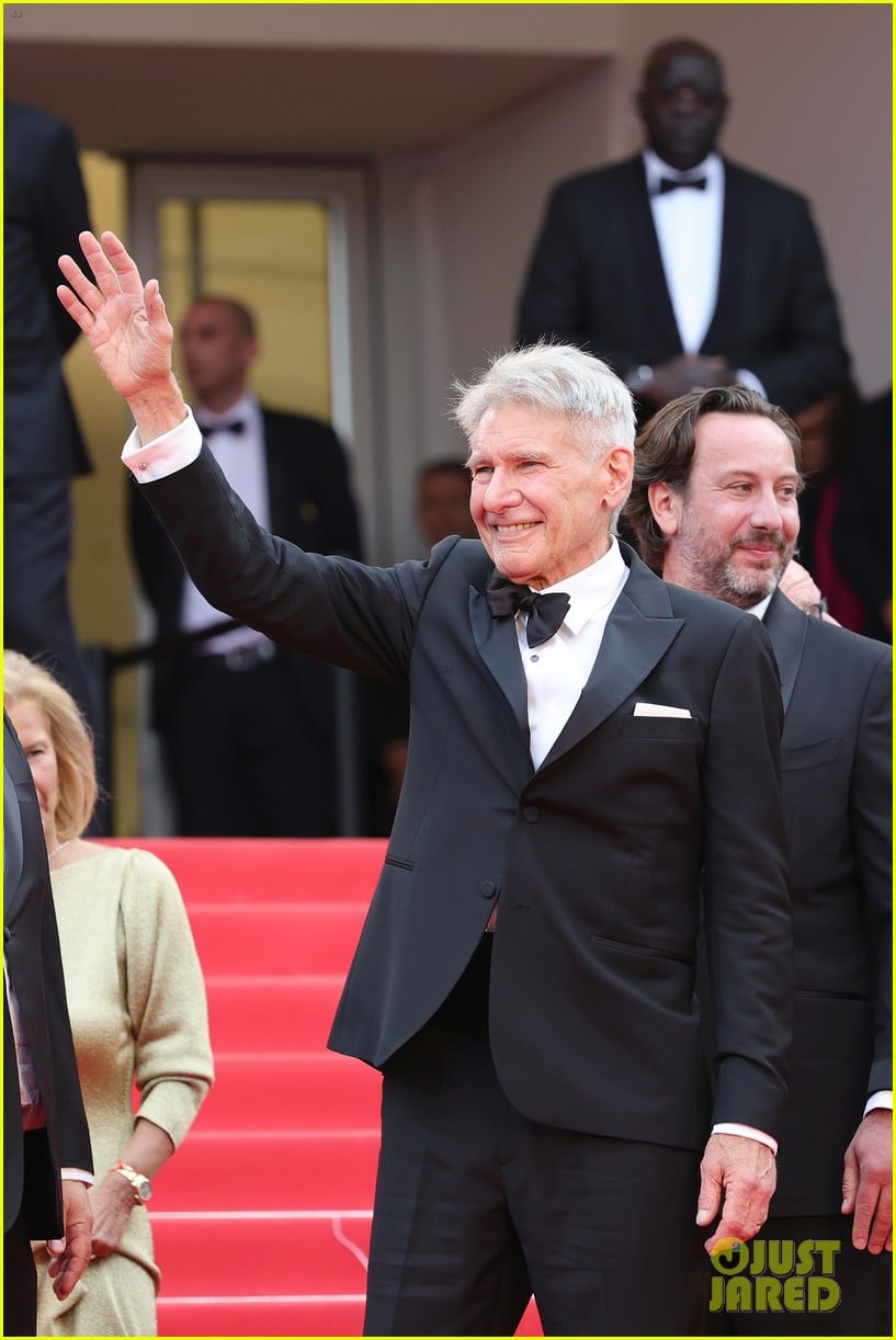 Harrison Ford & Wife Calista Flockhart Make First Red Carpet Appearance ...