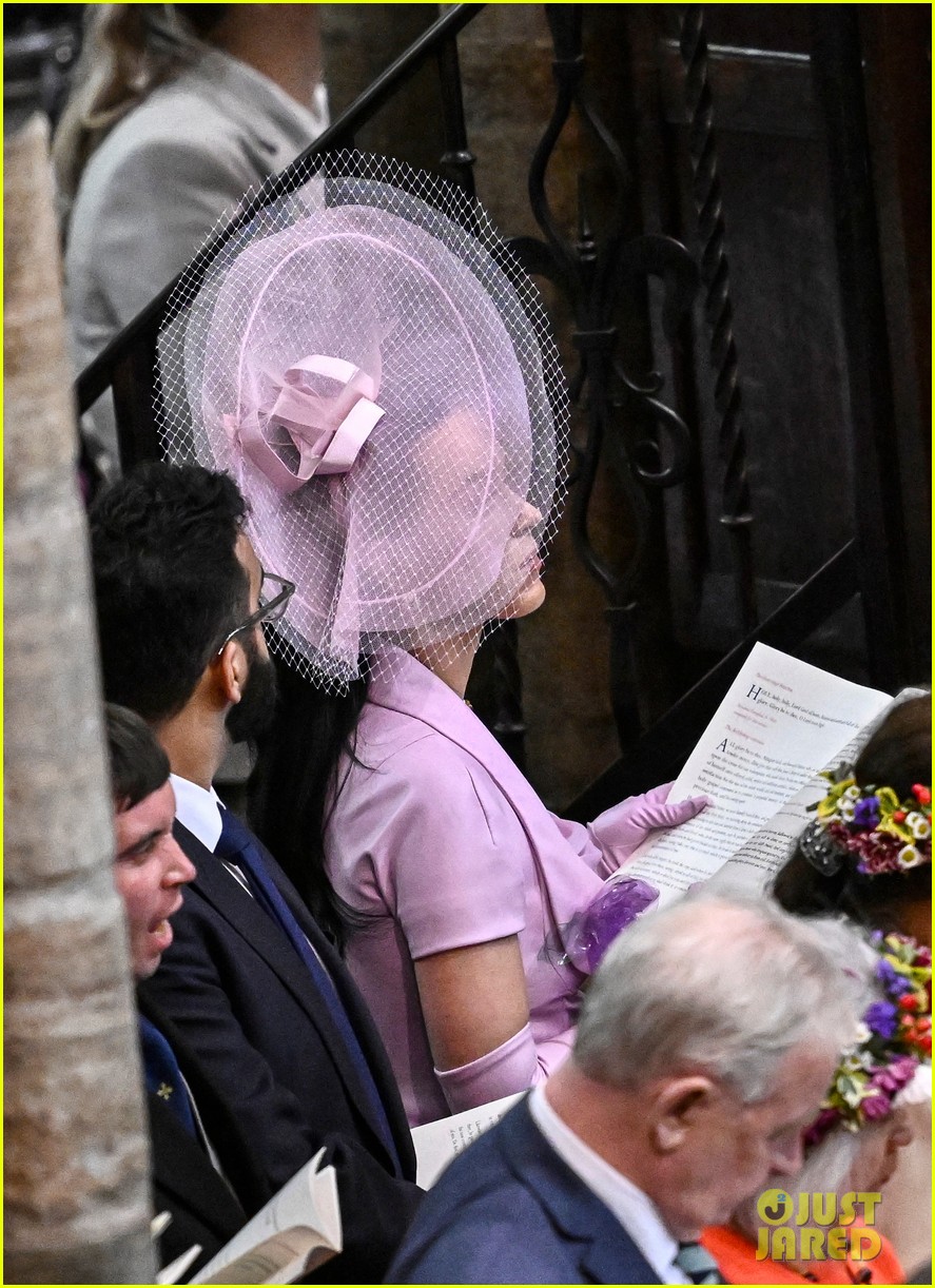 Katy Perry Wears Large Pink Hat to King Charles' Coronation, Attends ...