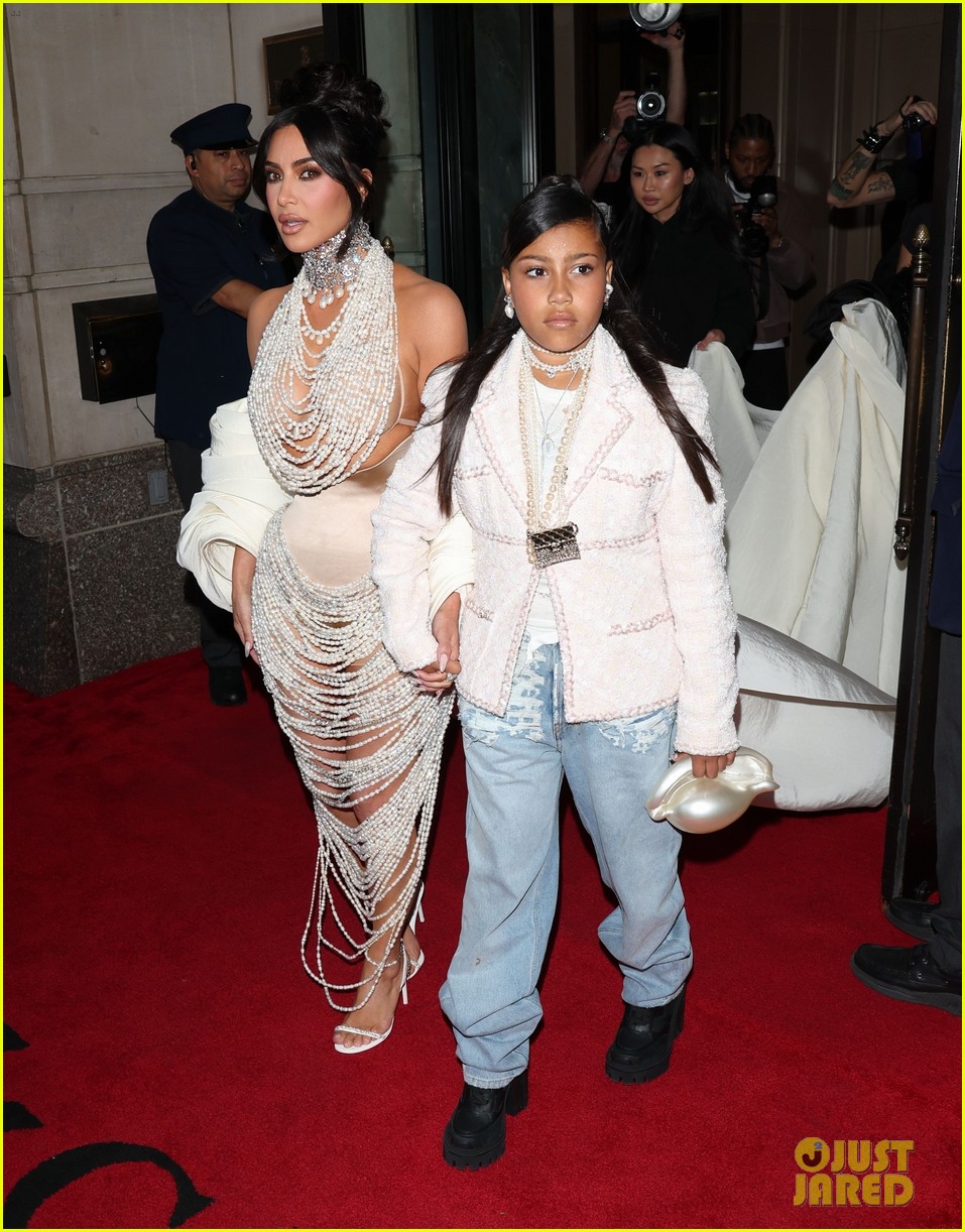 Kim Kardashian & Kylie Jenner's Daughters Joined Them in NYC for Met Gala 2023, But Didn't Walk ...