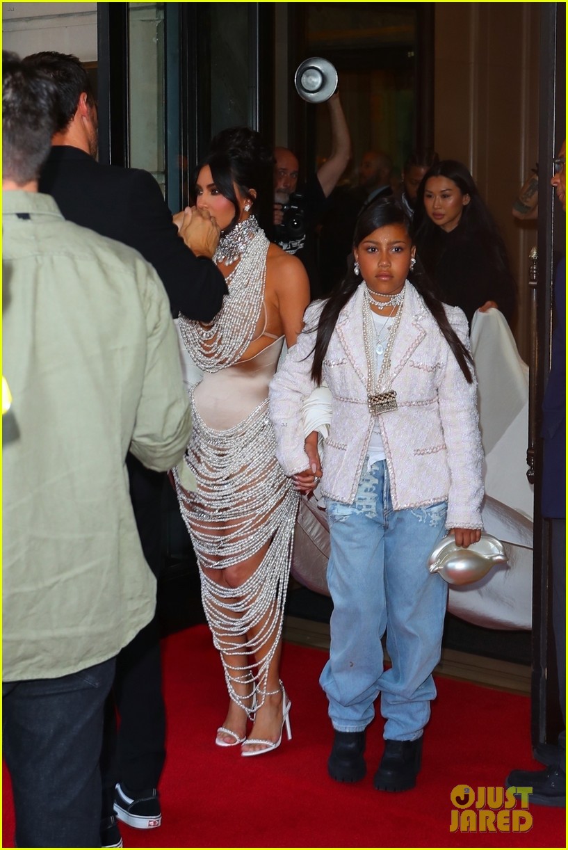 Kim Kardashian & Kylie Jenner's Daughters Joined Them in NYC for Met Gala 2023, But Didn't Walk ...