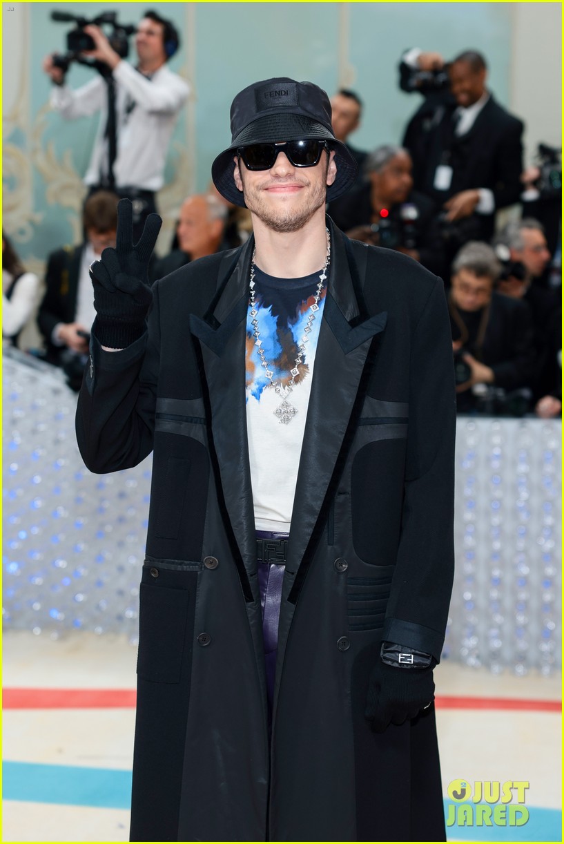 Exes Kim Kardashian & Pete Davidson Reunite Inside Met Gala 2023, One Year After Attending ...