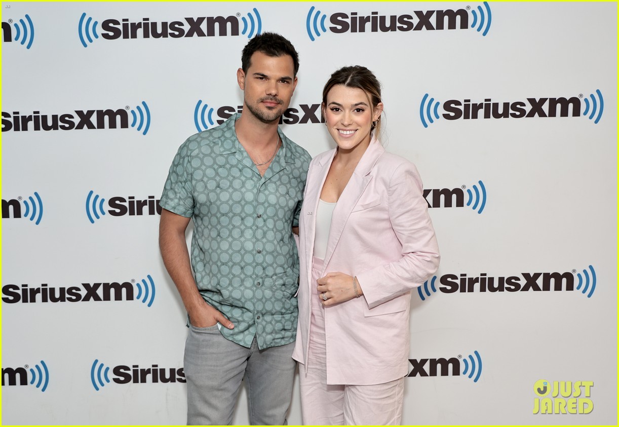 Taylor Lautner & Wife Tay Dome Reveal What Friends Call Them To Avoid ...