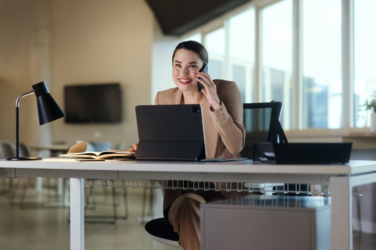 Rhiannon Fish Closes Out Hallmark Channel's 'Spring Into Love' With ...