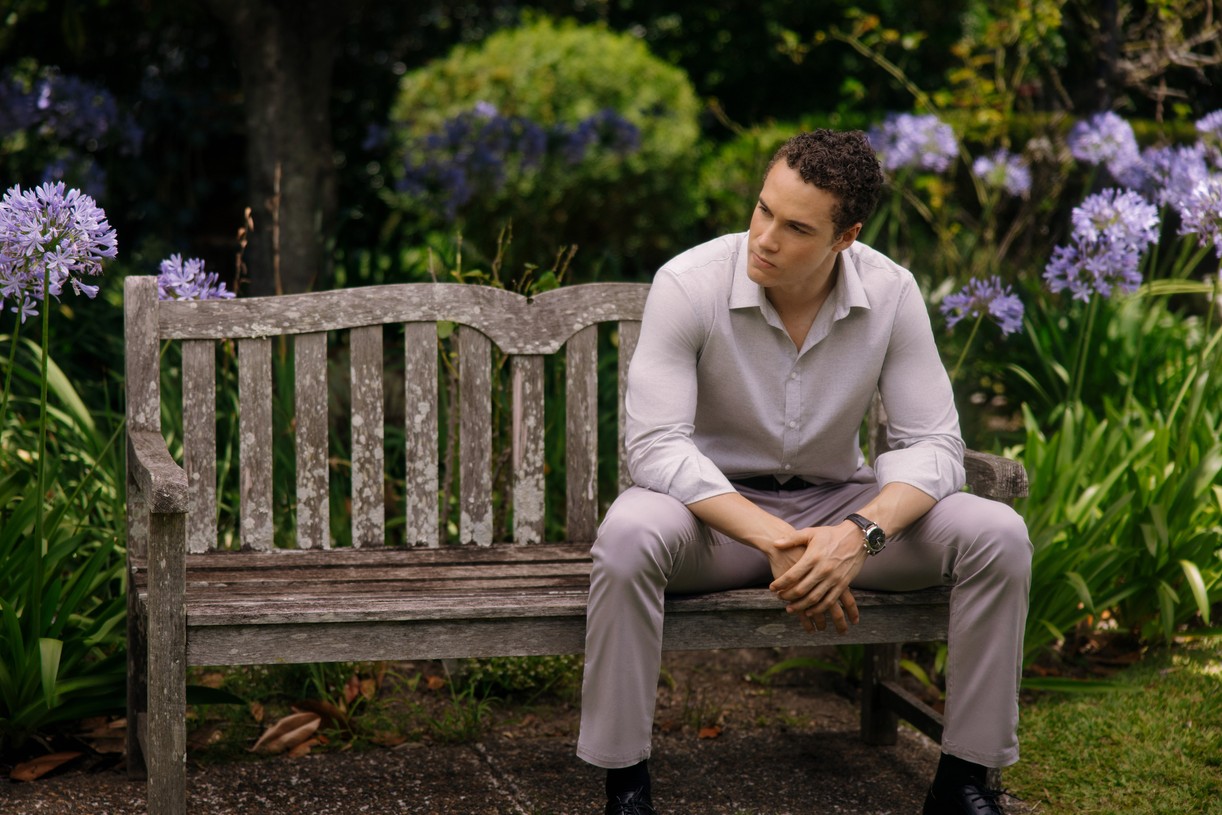 Rhiannon Fish Finds Unexpected Love At Her Parents' Vow Renewal in ...