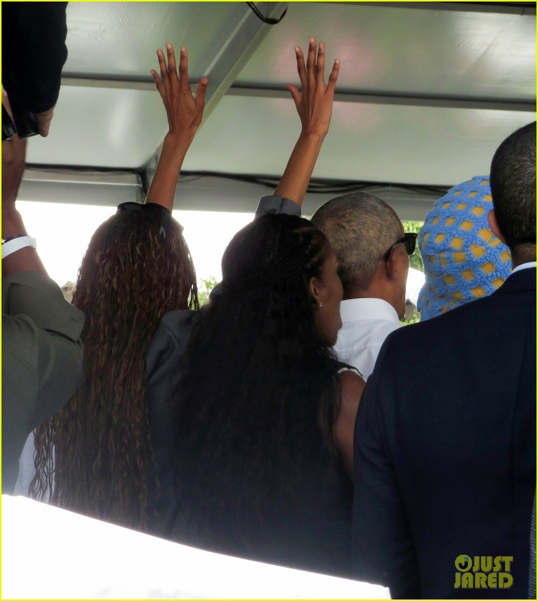 Sasha Obama Graduates from USC with Her Parents & Sister in the ...