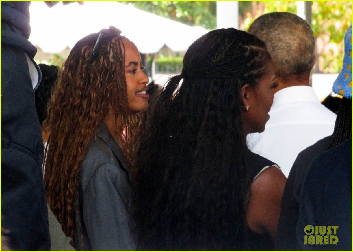 Sasha Obama Graduates from USC with Her Parents & Sister in the ...