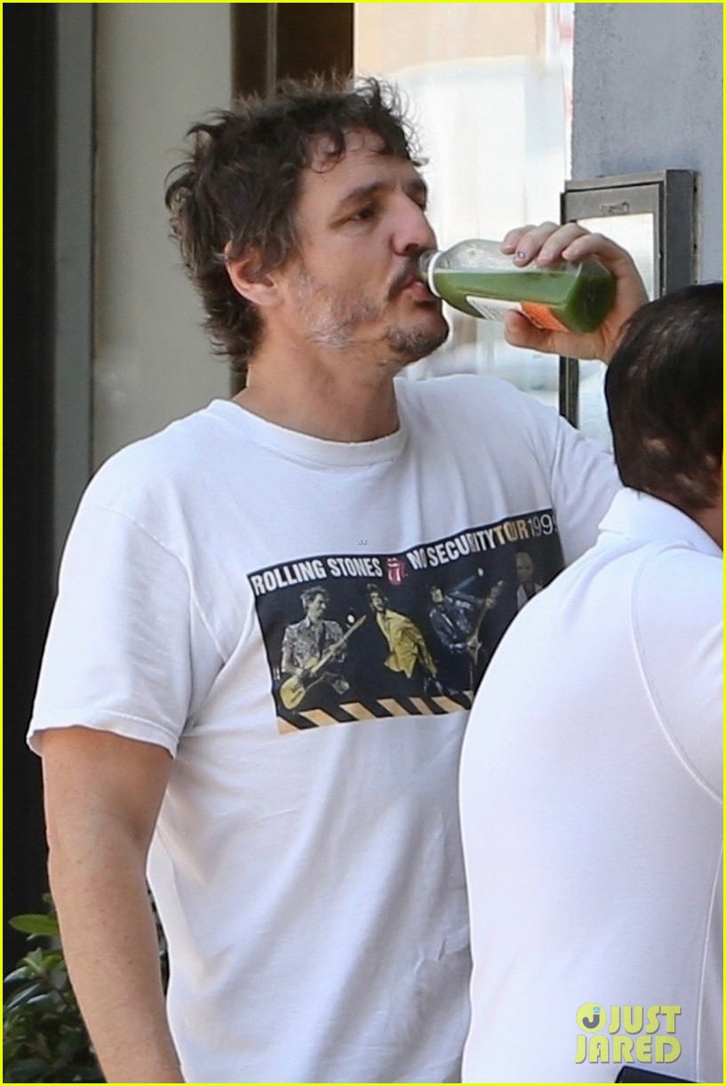 Pedro Pascal Hits The Gym After Booking New Movie 'Weapons': Photo ...