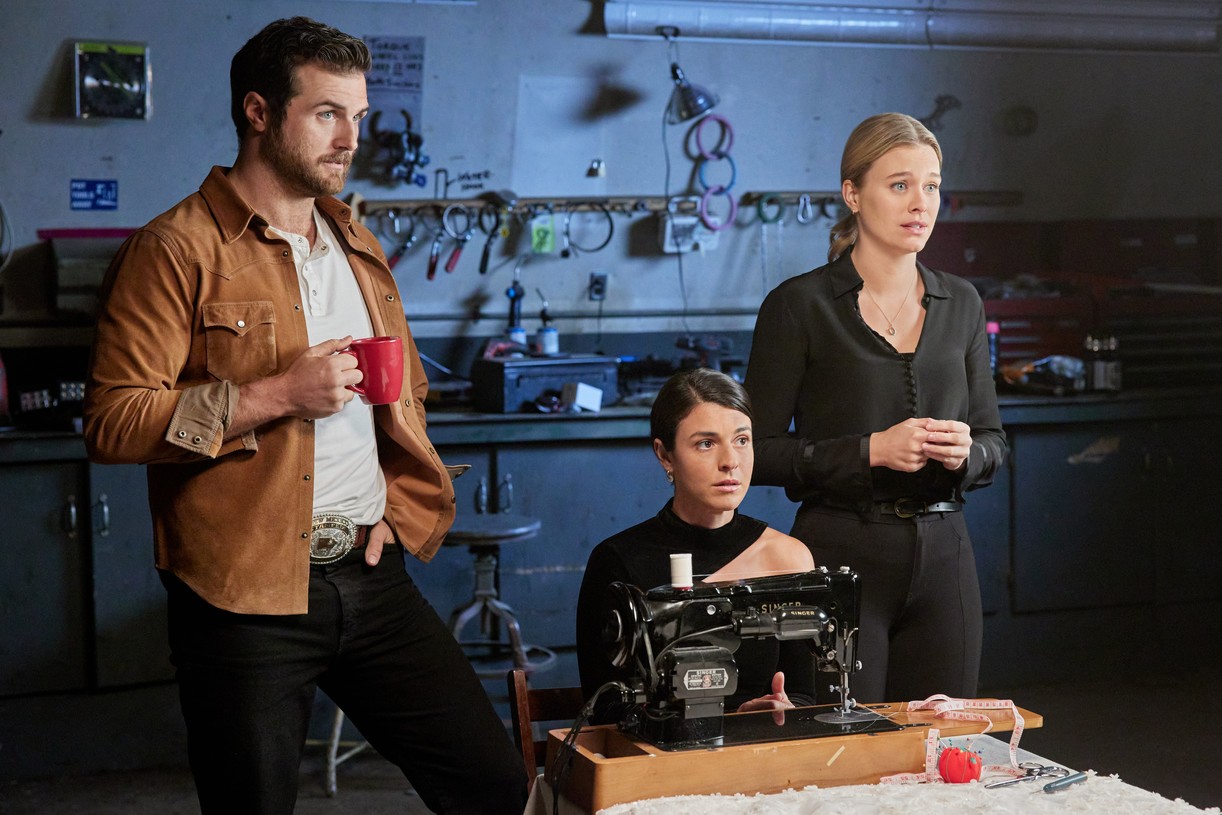 A Wedding at The Ranch Brings Cash & Valeria Even Closer on Hallmark ...