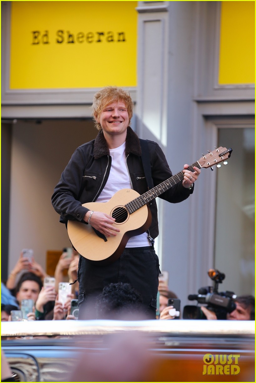 Ed Sheeran Performs Surprise Pop-Up Sets in New York & LA - See the ...