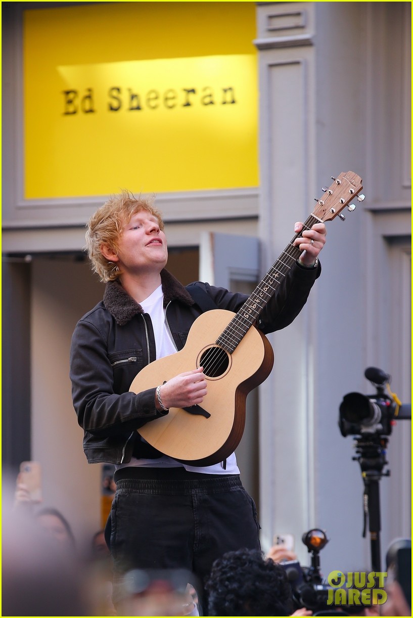 Ed Sheeran Performs Surprise Pop-Up Sets in New York & LA - See the ...