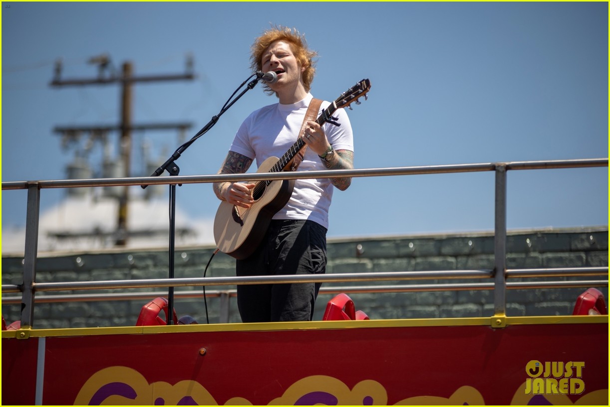 Ed Sheeran Performs Surprise Pop-Up Sets in New York & LA - See the ...