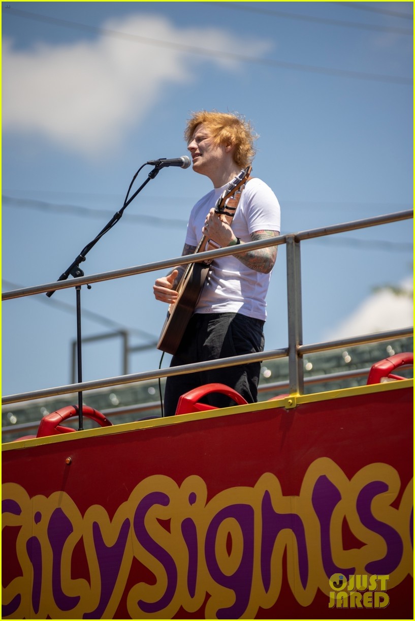 Ed Sheeran Performs Surprise Pop-Up Sets in New York & LA - See the ...