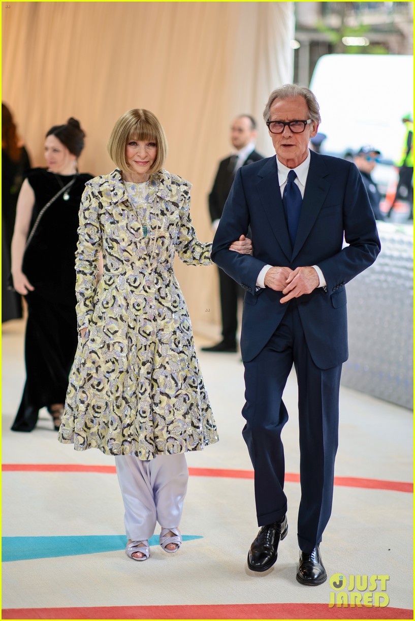 Anna Wintour & Bill Nighy Make Red Carpet Debut at Met Gala 2023 After ...