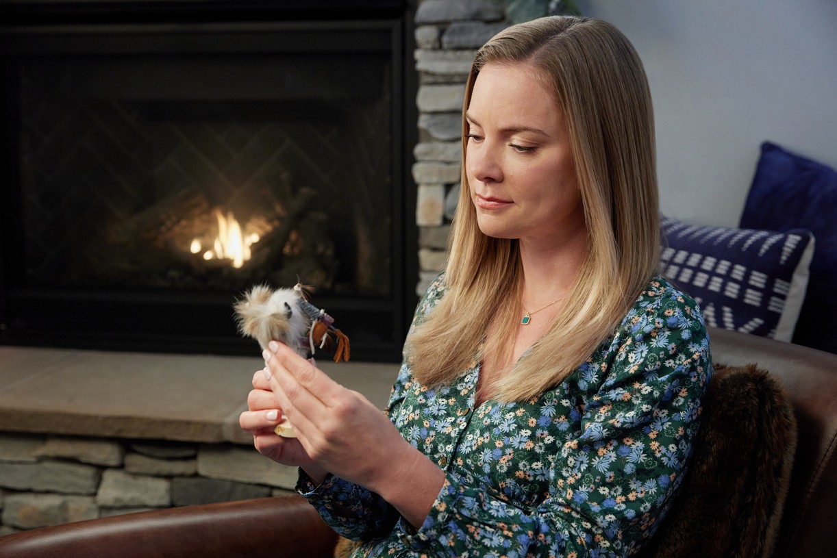 Cindy Busby Searches For An Artifact & Finds Love Instead in Hallmark ...