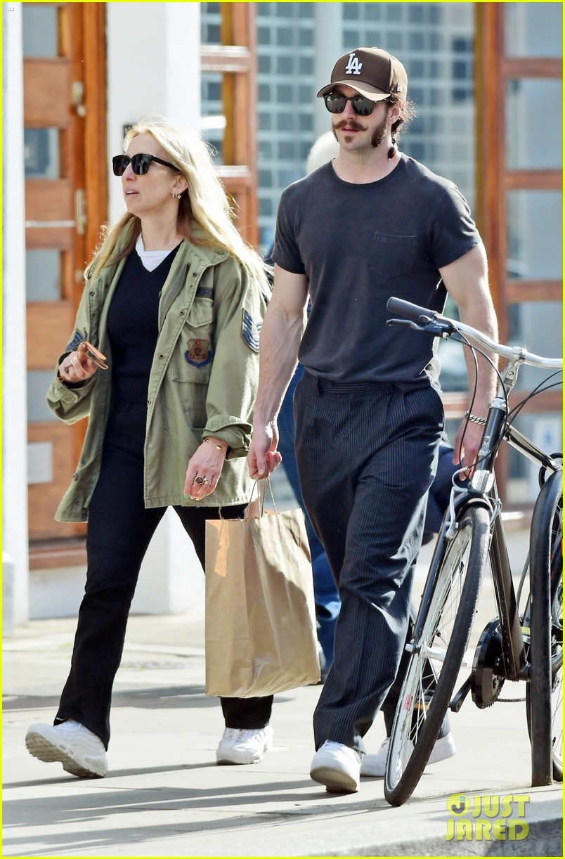 Aaron Taylor-Johnson Sports Handlebar Mustache & Beard Chops During Day ...