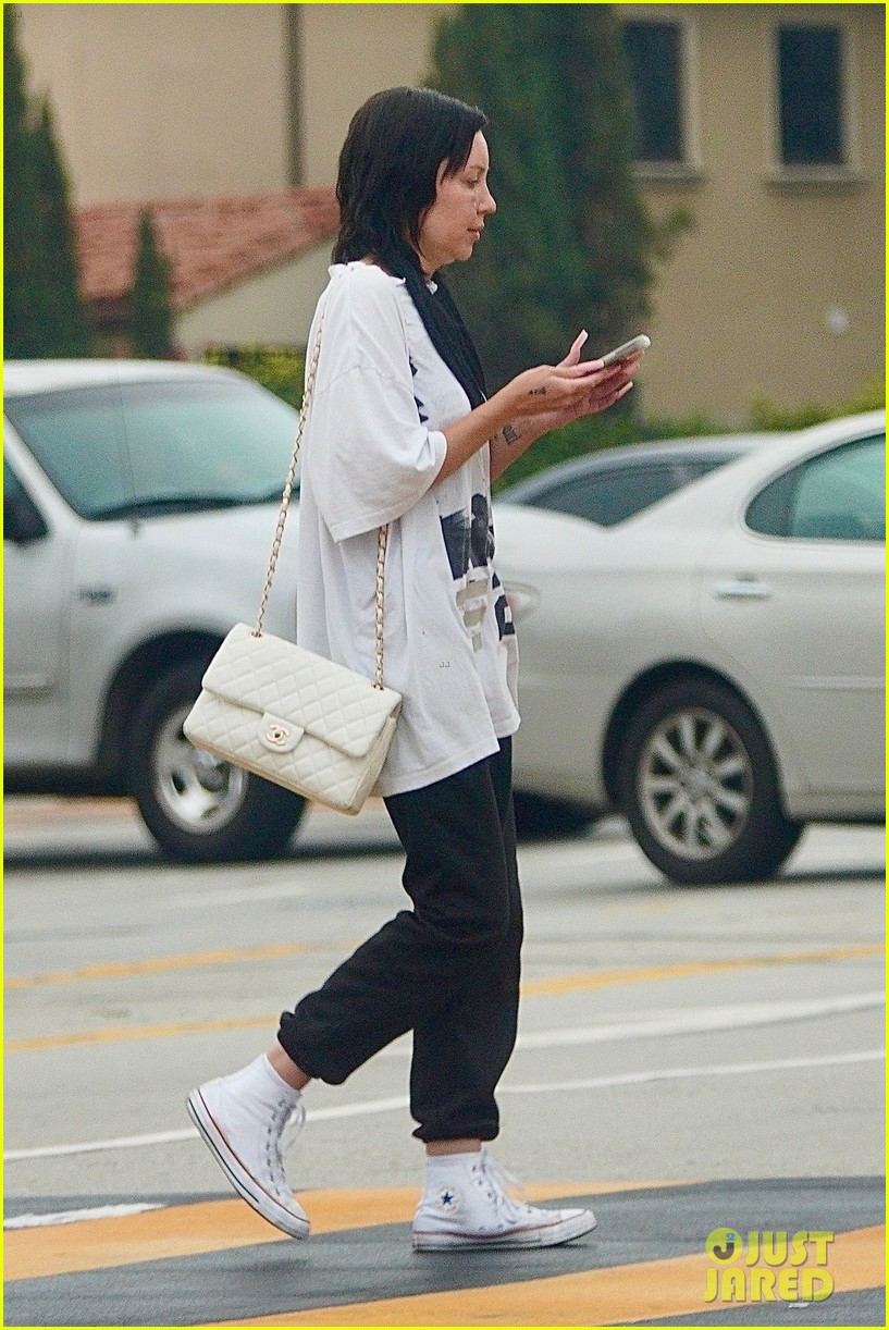 Amanda Bynes Detained by Police, Evaluated for Mental Health After Cops ...