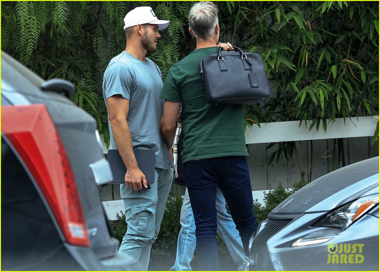 Colton Underwood & Husband Jordan C. Brown Grab Lunch in WeHo After ...