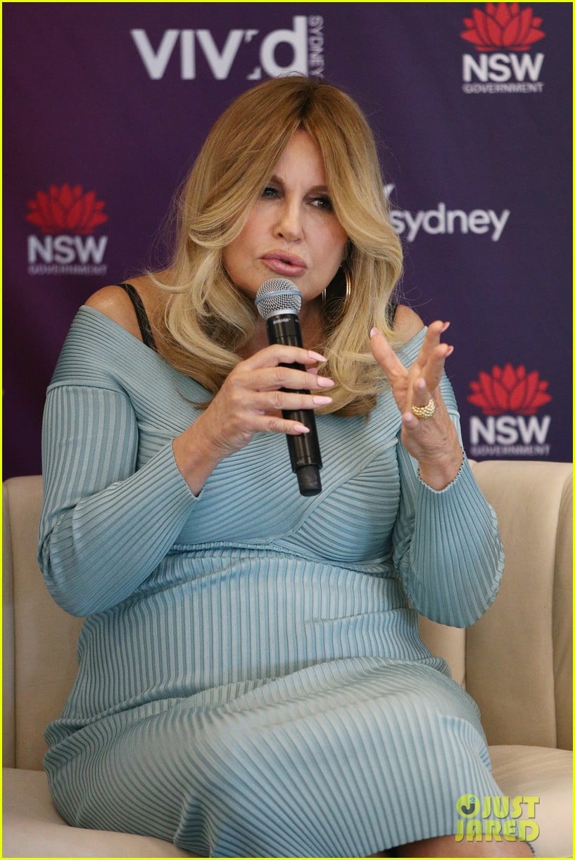 Jennifer Coolidge Promotes 'White Lotus' During Visit To Australia ...