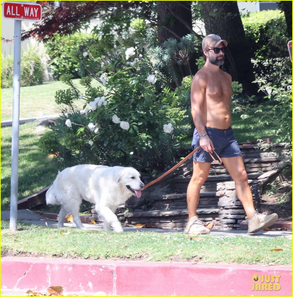 Photo: chris diamantopoulos shirtless dog walk 04 | Photo 4940798 ...