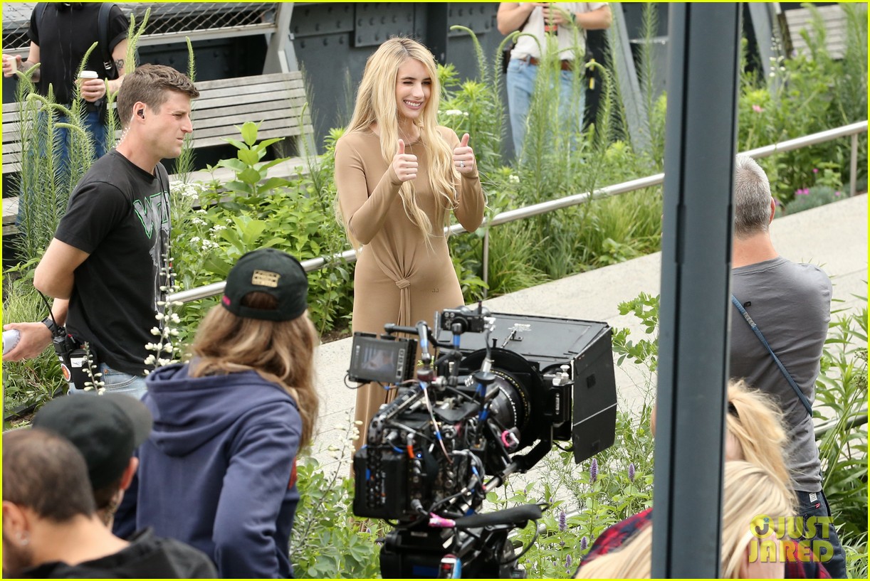 Emma Roberts Leads A Large Group Of Women While Filming 'AHS' Season 12 ...