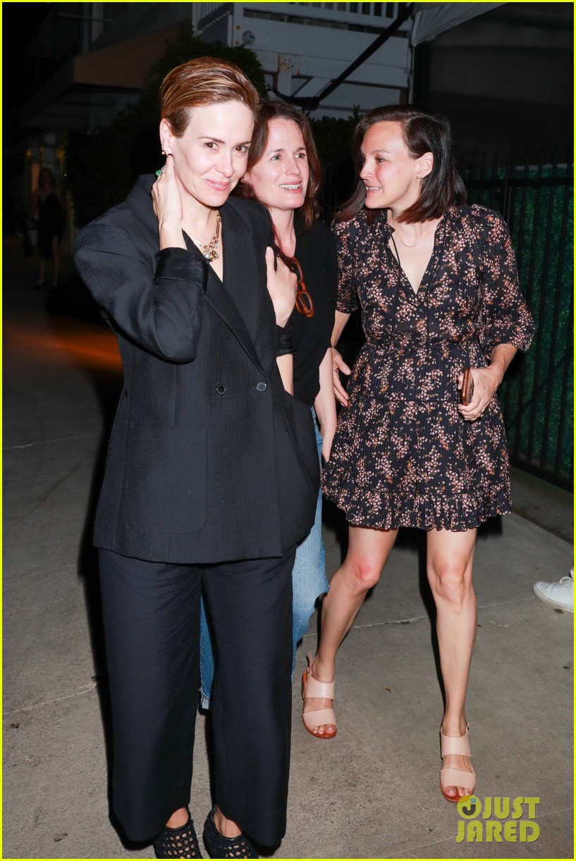 BFFs Sarah Paulson, Amanda Peet, Elizabeth Reaser & Carla Gallo are On ...