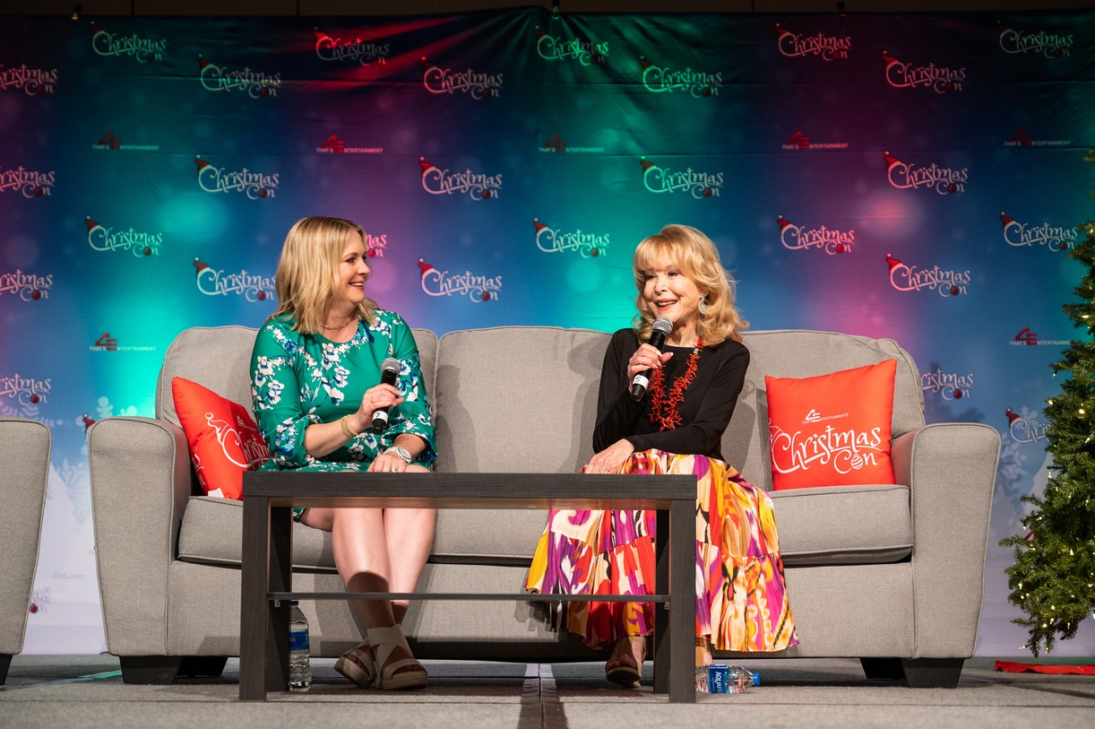 Tyler Hynes, Kristoffer Polaha & More Hallmark Channel Stars Gather For ...